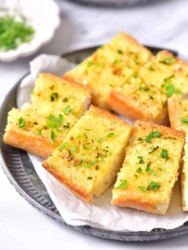 EASY GARLIC BREAD - Dish by Dish